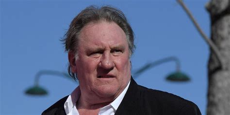 Affaire Depardieu Emmanuel Macron Dénonce Une Chasse à Lhomme