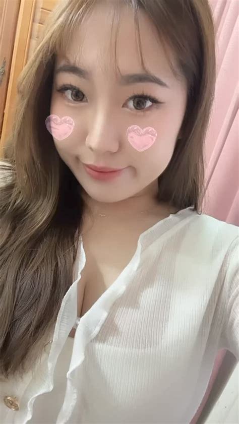 好想出國喔 缺旅伴🥲🥲 想出國沒有伴也是挺可憐的🥺 有人想出國的嗎～～～