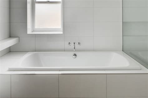 Easy Clean Bathroom Tiles Rispa