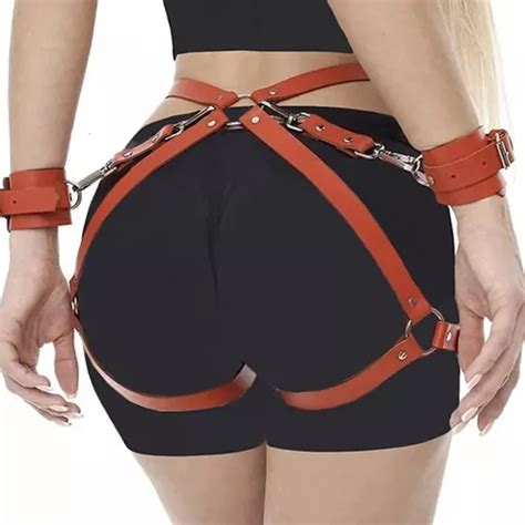 Arnes Liguero De Gluteos Muy Punk Sexy De Piel Pierna Cadena Meses