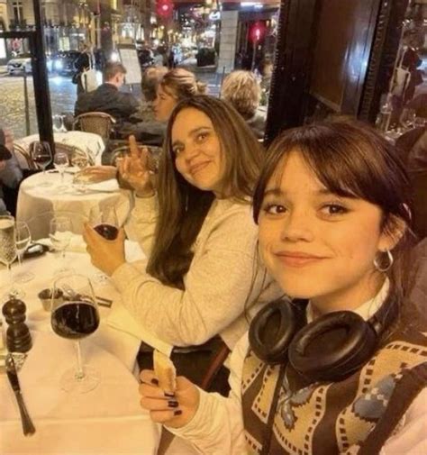 Pin by Martanvrr on Almacenamiento rápido Jenna ortega Celebrities