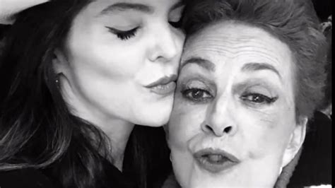 Ana B Rbara Y El Triste Adi S A Talina Fern Ndez Hola