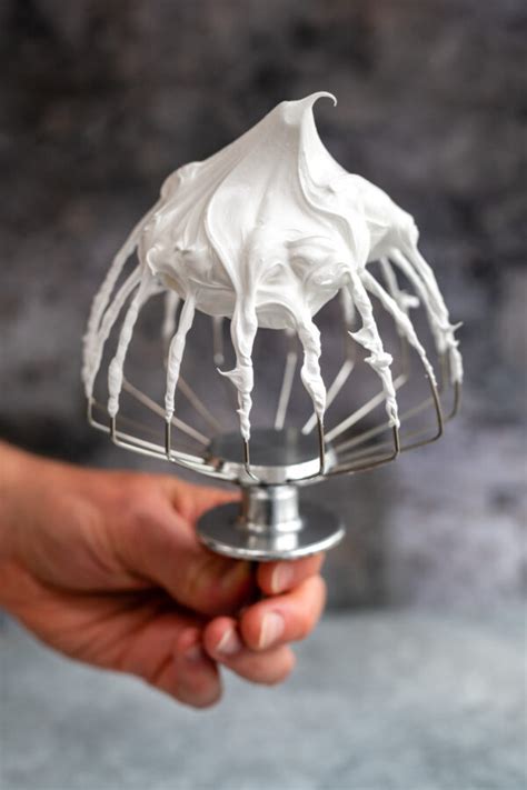 Perfect Meringue Nests Step By Step Guide Supergolden Bakes