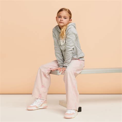 Kinderschuhe und -bekleidung - New Balance
