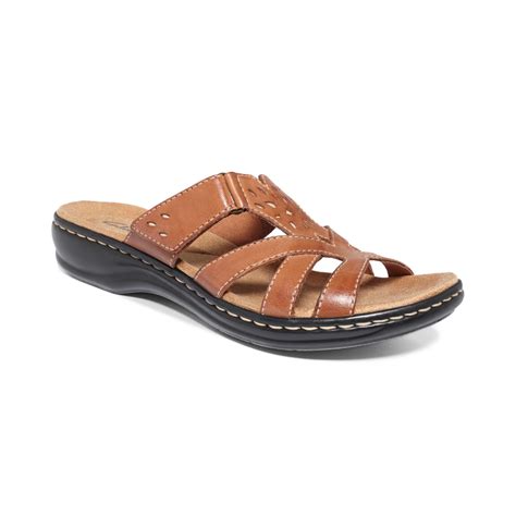 Lyst Clarks Womens Shoes Leisa Plum Sandals In Brown