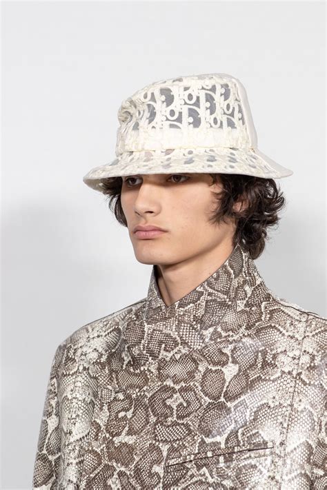 Dior Spring 2022 Mens Backstage The Impression