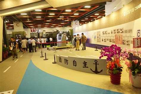 佶歐國際設計有限公司 【台北國際航太暨國防工業展】 跟著佶歐帶你體驗軍旅生活~看見絕佳的軍事設備~ 佶歐