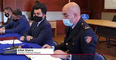 Dosja E Dumanit Zyrtari I Policisë Përballë Të Penduarit Në Spak Emri