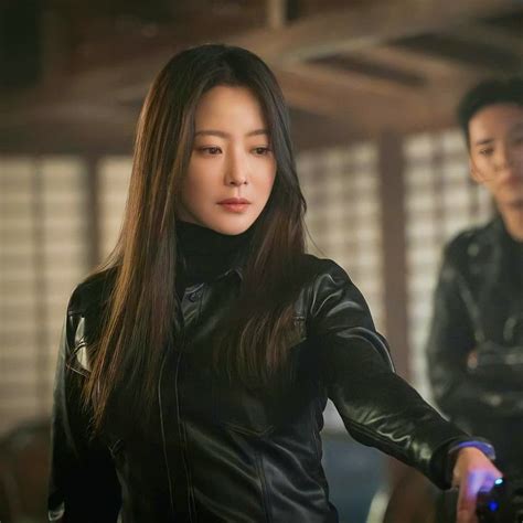 Interview Kim Hee Seon Talks About Time Travel And New K Drama Alice
