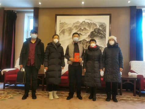 【时政要闻】市委常委、统战部部长郝玉华走访慰问各界人士澎湃号·政务澎湃新闻 The Paper