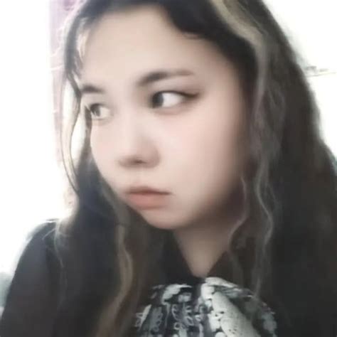 이 태리 The Greatest Robbot Threads Say More