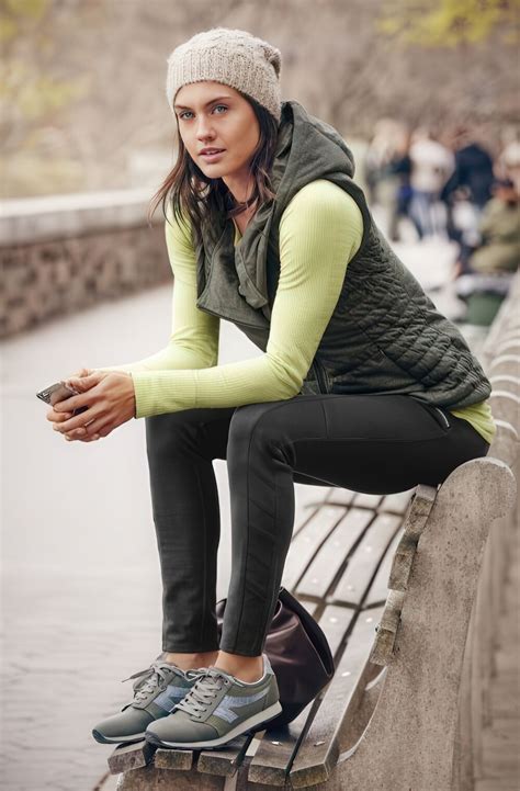12 Sporty And Stylish Outfits For Your Workout Styleoholic