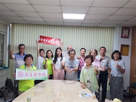 壯世代初體驗AI寫作和攝影實作感受技術的強大魅力 屏東時報電子報