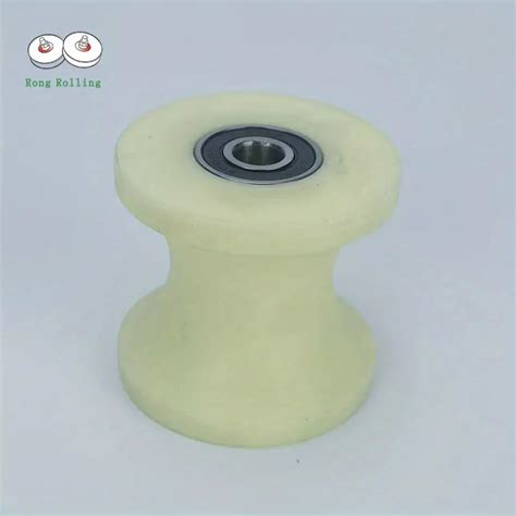 2pcs 28인치 U 그루브 슬라이딩 나일론 롤러 슬라이딩 게이트 롤러 슬라이딩 도어 휠 이중 6201rs 베어링 보어