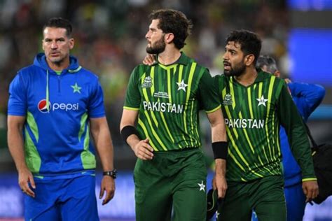 Afridi Cleared Of Serious Knee Injury Pakistan Today