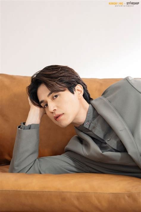 10 Photos Of Lee Dong Wook Showing Off His Ahjussi Rasa Oppa Visual