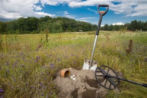 Can Metal Detectors Detect Gold Explained With Examples Detecting