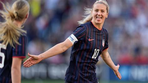 Lindsey Heaps And Jaedyn Shaw Score As Uswnt Blanks Argentina 2 0 In