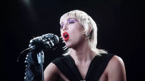 Miley Cyrus Nackt Porno Videos And Sex Tapes Xhamster