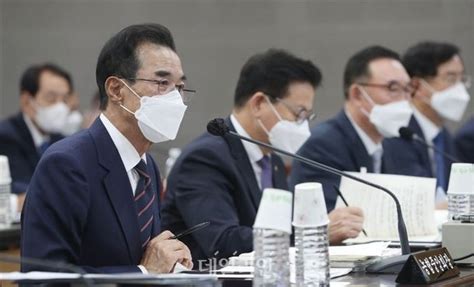 국정감사 출석해 답변하는 이성희 농협중앙회장 네이트 뉴스