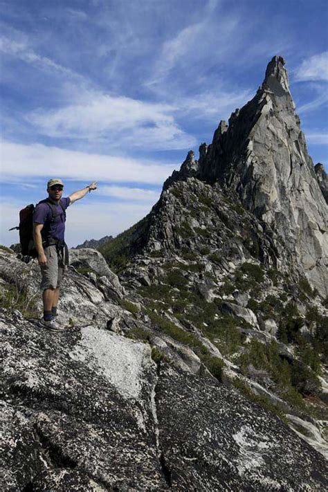 Prusik Peak From Prusik Pass Photos Diagrams And Topos Summitpost