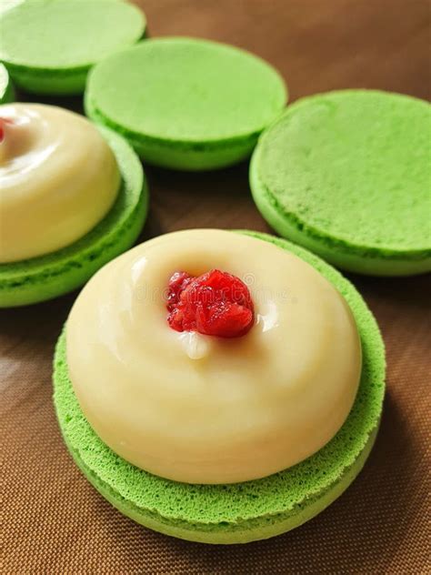 Macro Filling With Ganache And Raspberry On Green Macarons Stock Image Image Of Food Flavor