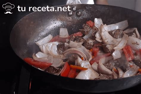 Lomo Saltado Peruano