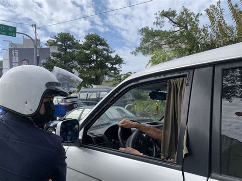 8旬翁駕車繞圓環迷途 豐原警靈攔截助返家 ENN台灣電報