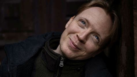 Glenn Bech ”jag Sparkar Uppåt Men Också åt Sidan”