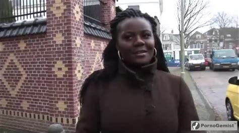 Geile Dame Wil Hem Graag In Haar Kont Porno Gemist