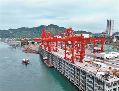 水富港物流园“水铁公”联运成型澎湃号·政务澎湃新闻 The Paper