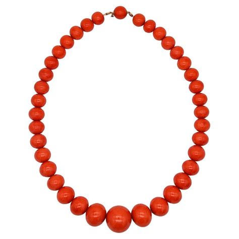 Mid Century 1950 Graduated Coral Large Beads Necklace Mount In 18kt
