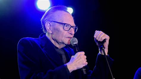Larry King Reportedly Leaves Icu After Covid 19 Treatment Update