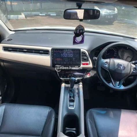 Mobil Honda HRV 1 8 Prestige 2017 Bekas Pajak Panjang Di Jakarta Timur