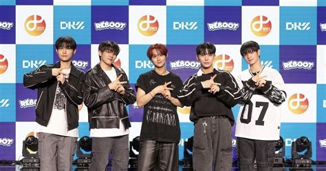 Dkz 1년 6개월만에 컴백해요 [da포토]