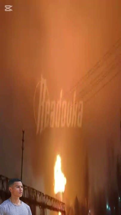 우크라이나는 Uav무인 항공기를 이용해 레닌그라드의 가치나에 있는 아세톤 생산 공장을 공격했습니다 우크라이나uav아세톤공장레닌그라드무인항공기 전쟁뉴스