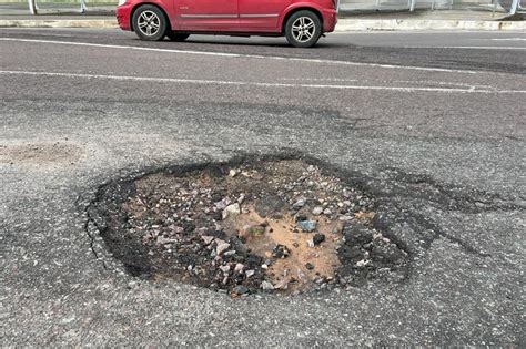 Amazonas Atual Buracos Nas Ruas Geram Indenização A Motoristas