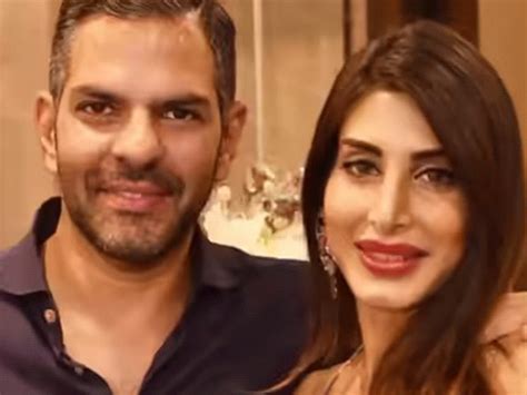 Sunjay Kapur Property Dispute Sister Mandhira Kapur