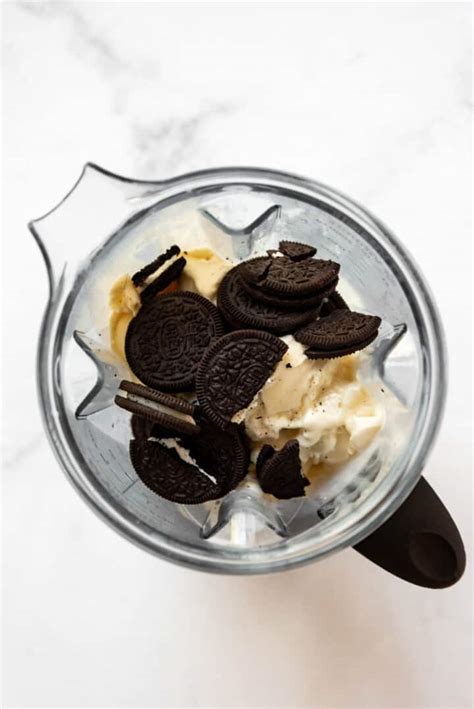 Easy Oreo Milkshake Only 3 Ingredients House Of Nash Eats