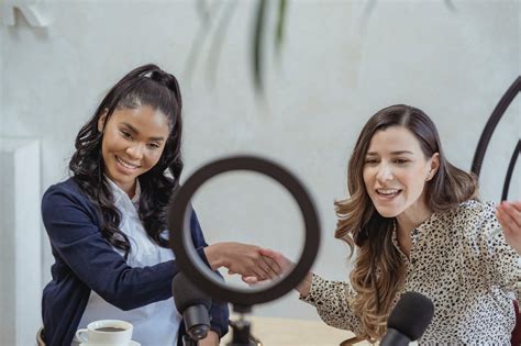 How To Create A Podcast Media Kit With Examples Podwritten