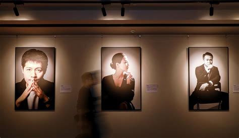 后浪艺术肖像展在罗浮宫展藏馆隆重开幕 知乎
