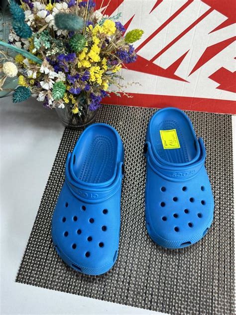 Оригінальні шльопанці Crocs — ціна 549 грн у каталозі Шльопанці Купити дитячі речі за доступною