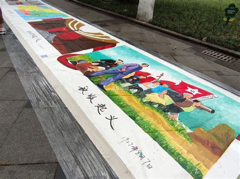 绵阳青年学子心向党 百米画卷述百年党史