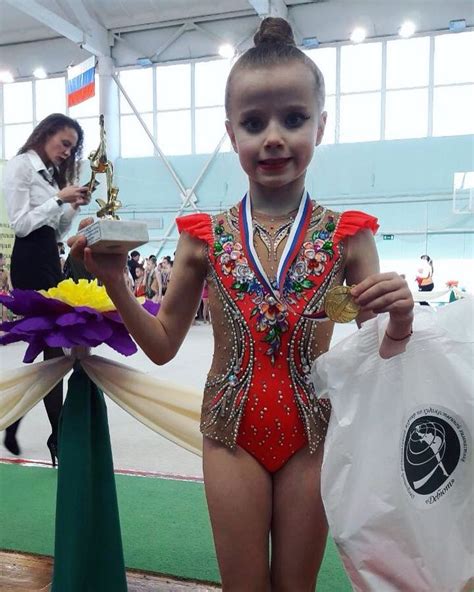 купальникидляхудожественнойгимнастики художественнаягимнастика