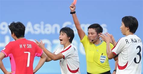 원저우 현장리뷰 17년만에 노메달 참사여자축구 천적 북한에 1 0→1 4 대굴욕 역전패준결승행 좌절