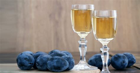 Сливовое вино - Wine-cork . Приготовление в домашних условиях