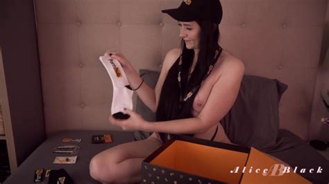 感谢您的 25k 订阅者!下一站,50 千米 爱丽丝布莱克 感谢您的 25k 订阅者!下一站,50 千米 爱丽丝布莱克