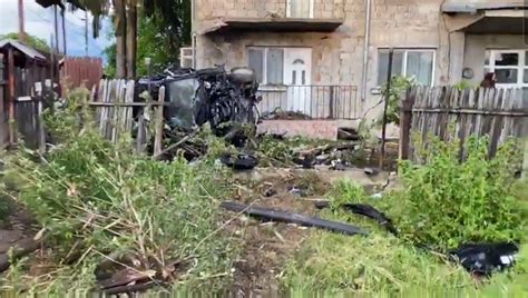 ACCIDENT SPECTACULOS LA GĂEŞTI AU CREZUT CĂ NU MAI AU ACOPERIȘ LA CASĂ