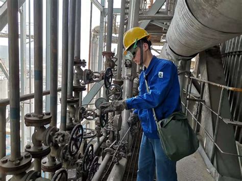 劳动节安全优胜班组的员工这样过 陕西渭河煤化工集团有限责任公司 官方网站