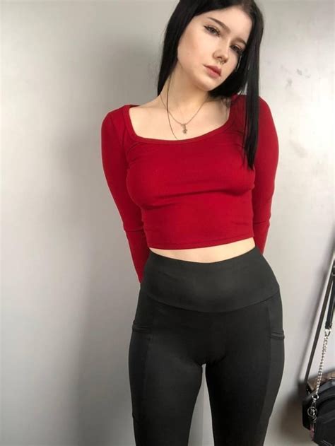 You Pulling Them Down Or Ripping A Hole Rhotgirlsinleggings